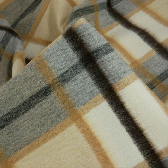 Tissus Lainage & Cachemire Haute Couture | L'Atelier de la Création ...